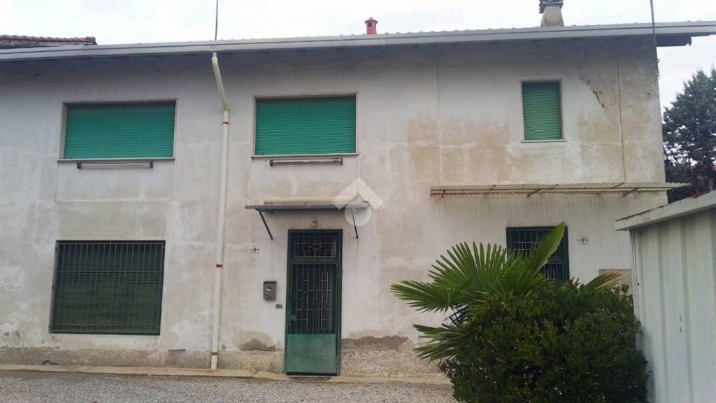 Casa Indipendente in vendita a Cassano Magnago via Quadro, 10