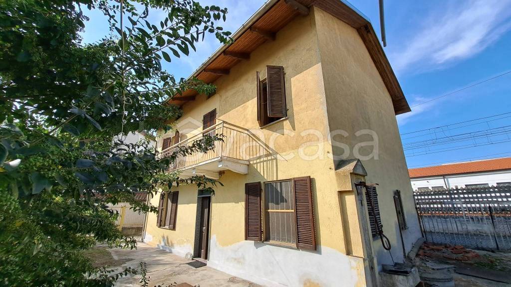 Villa in vendita a Santhià via Borgo San Pancrazio, 16