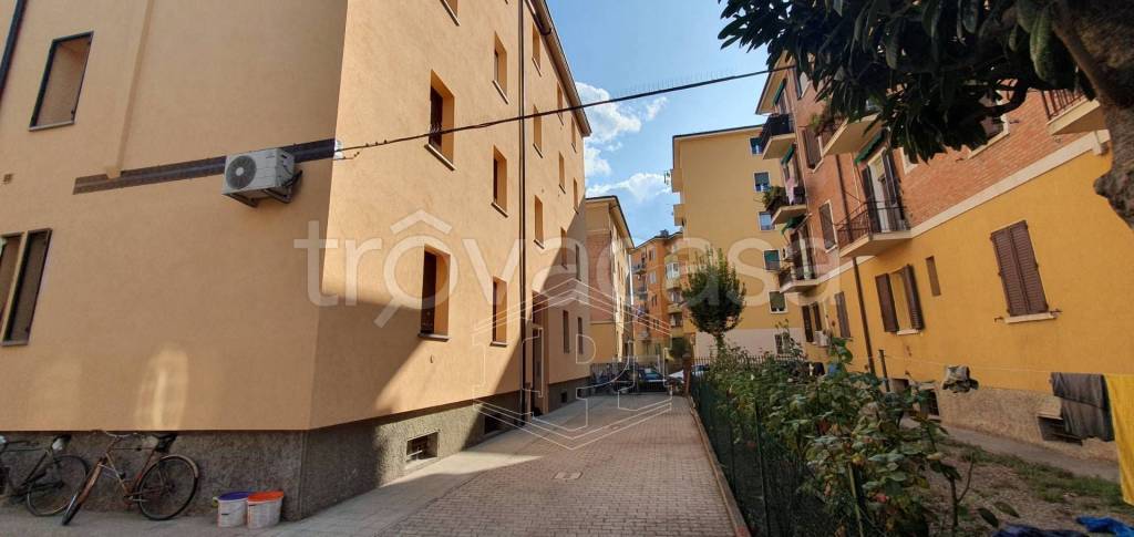 Appartamento in vendita a Bologna via Ferrarese