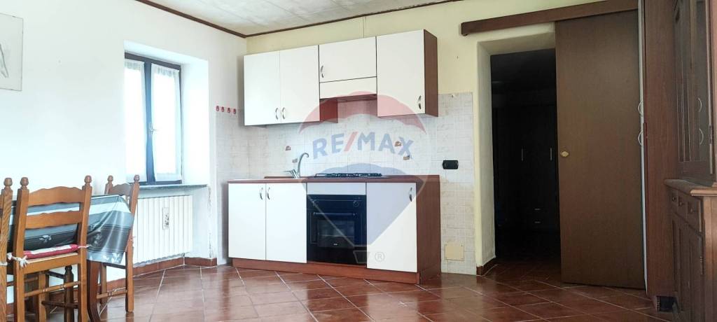 Appartamento in vendita a Brebbia via Cadorna, 14