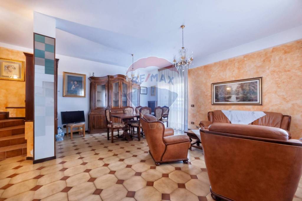 Villa Bifamiliare in vendita a Cepagatti via Tommaso Di Giovanni, 17