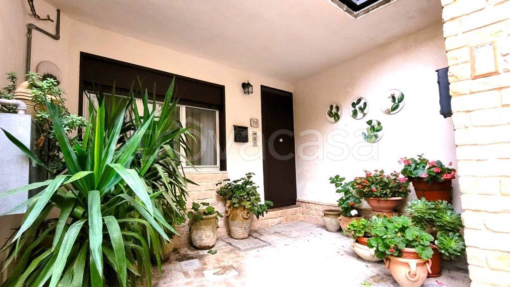 Casa Indipendente in vendita a Giuliana via Don Silvestre, 26