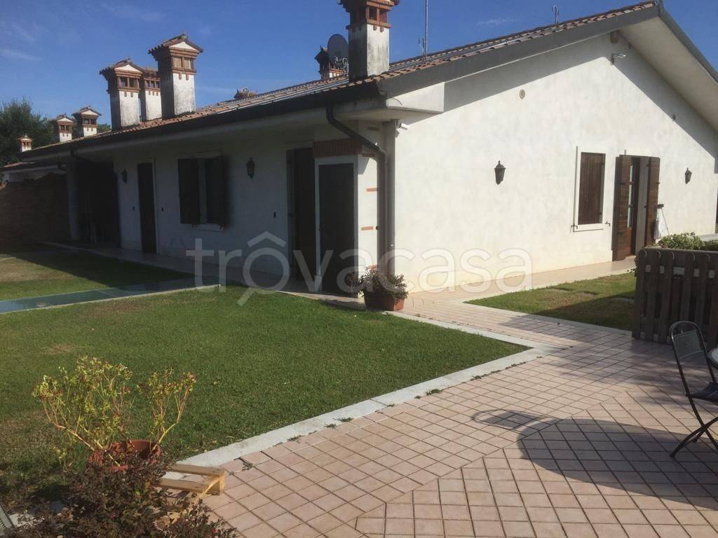 Villa Bifamiliare in in vendita da privato a Sommacampagna via Cesarina, 1