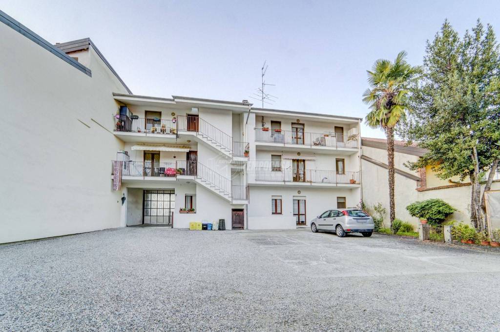 Casa Indipendente in vendita a Cameri via dei Mille