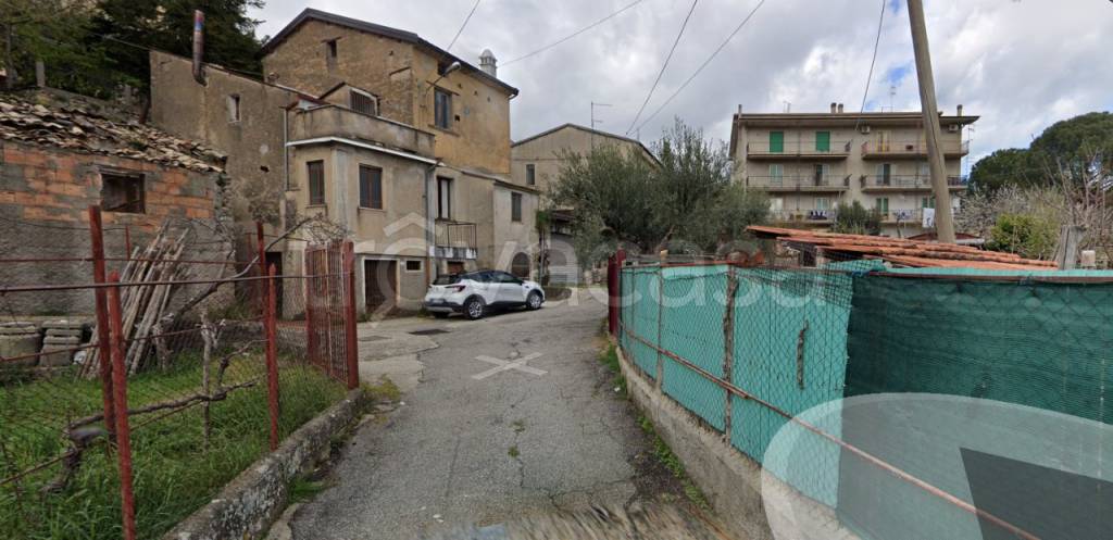 Appartamento all'asta a Carolei via San Nicola