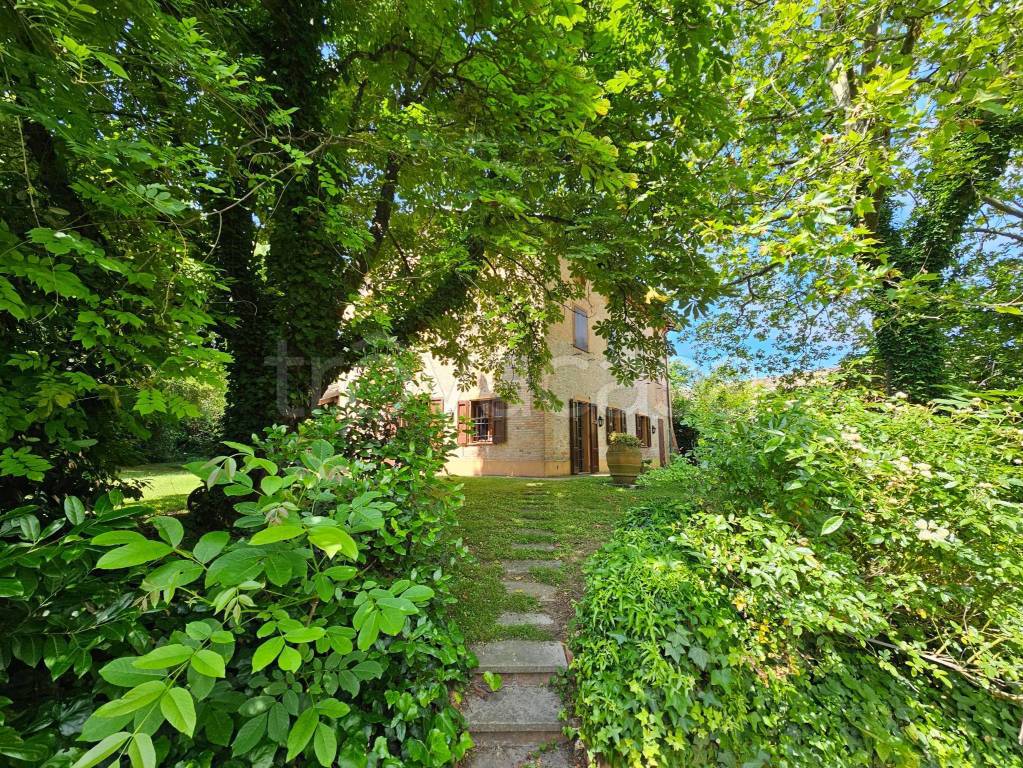 Villa in vendita a Bologna via di Gaibola