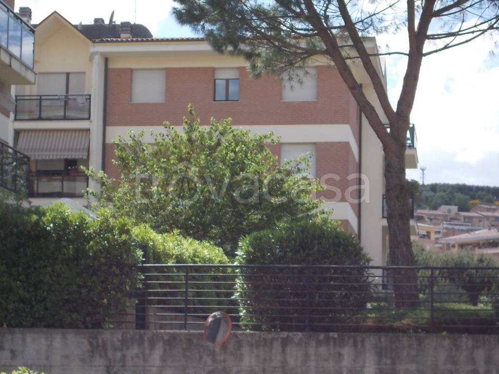 Appartamento in vendita a Corciano via Belfiore