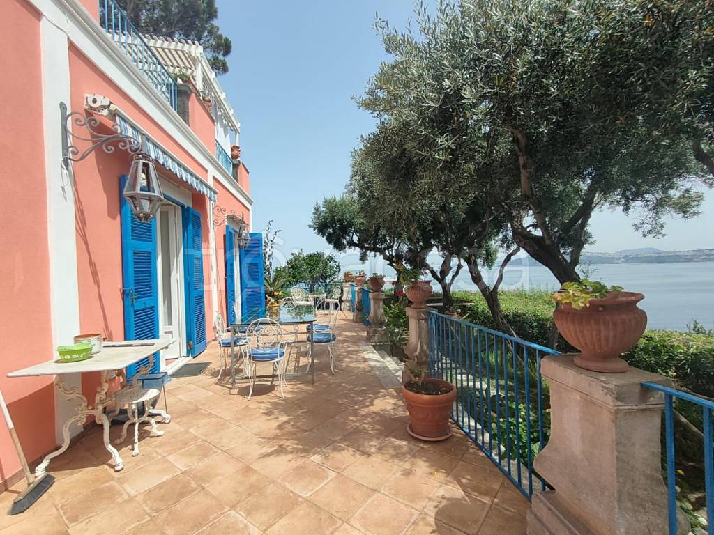 Villa in in vendita da privato a Procida via del Faro, 31