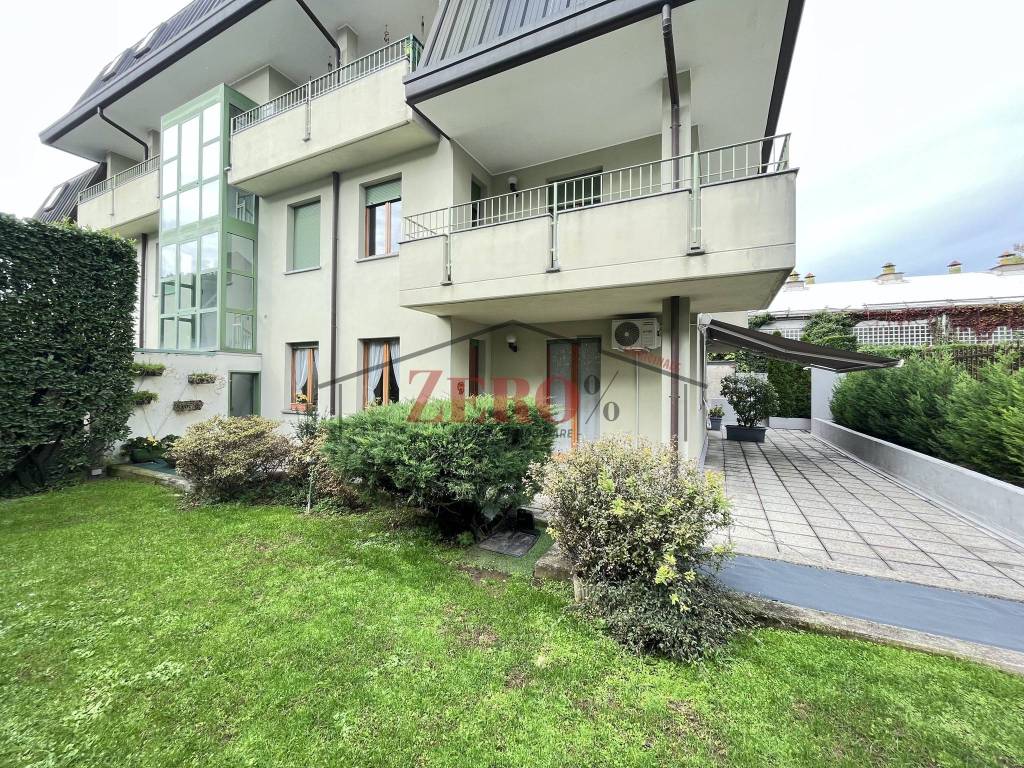 Appartamento in vendita a Cantù via Ginevrina da Fossano, 35a