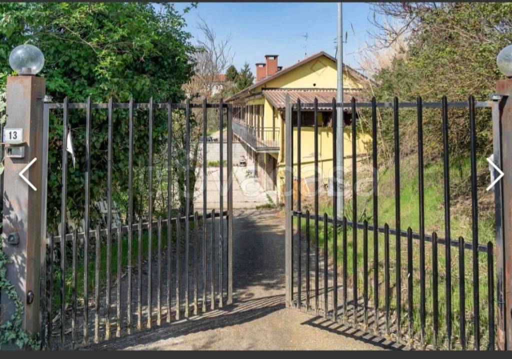 Cascina in vendita a Villa San Secondo via Montechiaro, 108