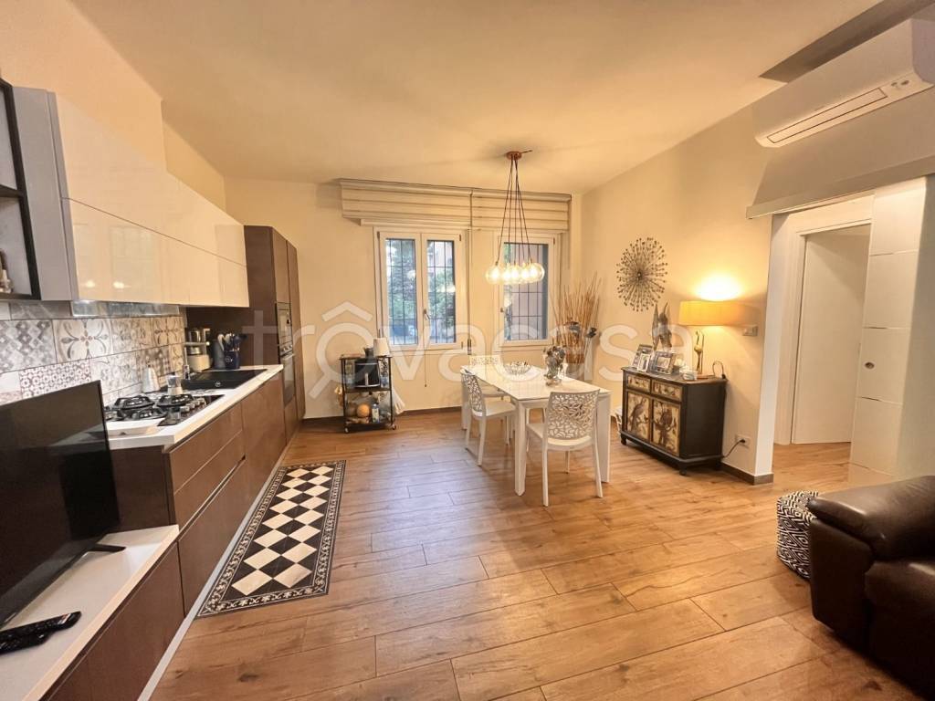 Appartamento in vendita a Bologna via Friuli Venezia Giulia