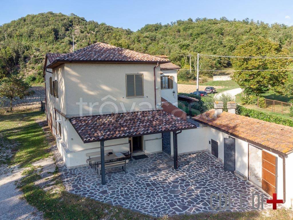 Villa in vendita a Colli sul Velino strada Provinciale Colli sul Velino