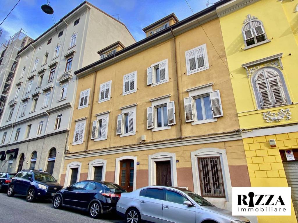 Intero Stabile in vendita a Trieste via San Marco, 22