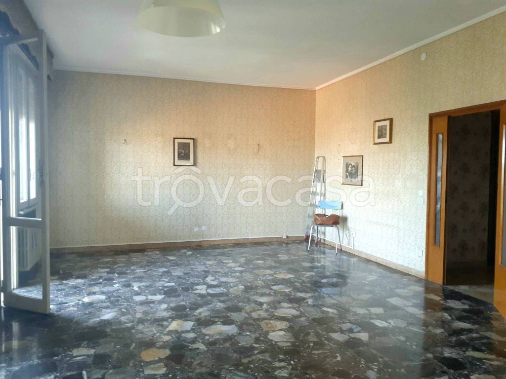 Appartamento in in vendita da privato a Reggio nell'Emilia via Mirabello, 4