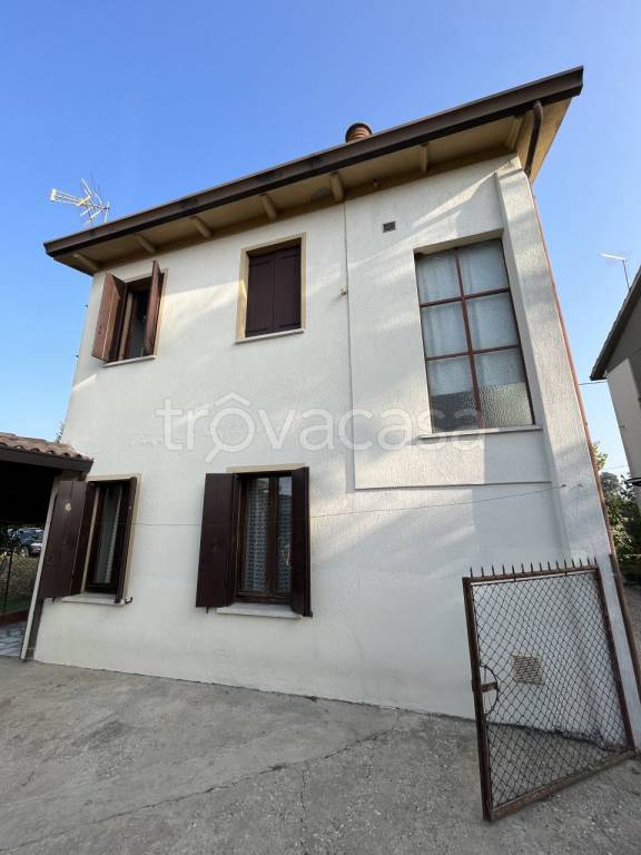 Casa Indipendente in vendita a Noventa Padovana via Argine Destro del Piovego, 44