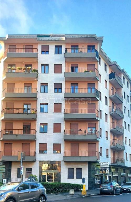 Appartamento in vendita a Busto Arsizio via Mameli, 22