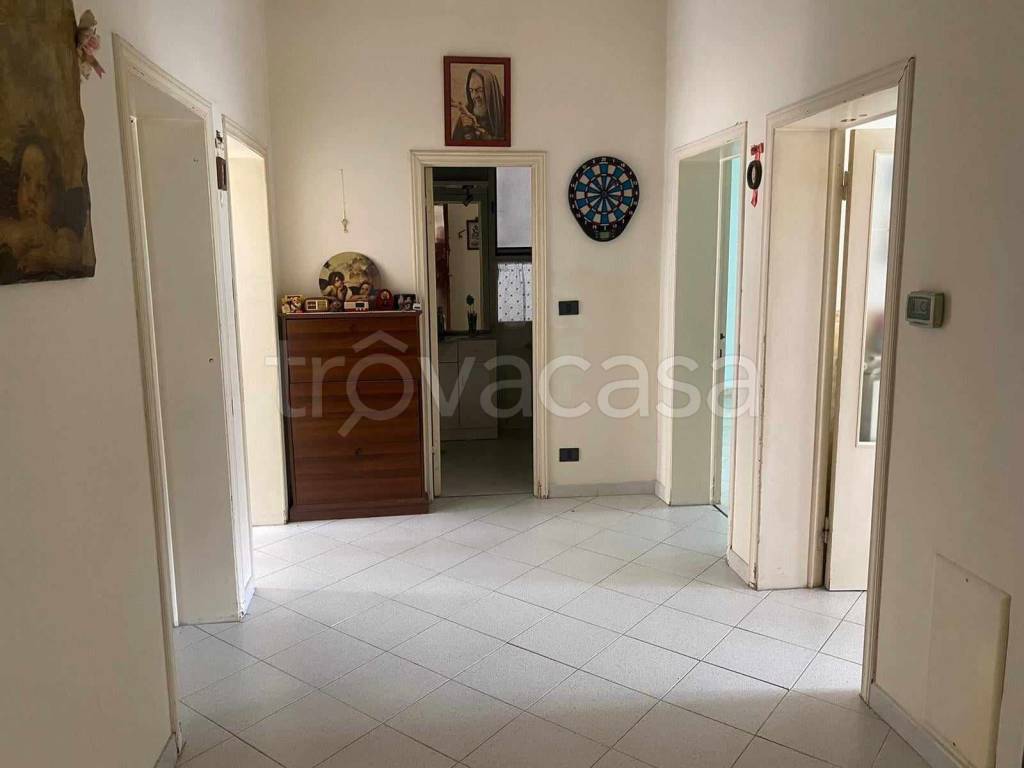 Appartamento in vendita ad Arezzo via Trasimeno, 1