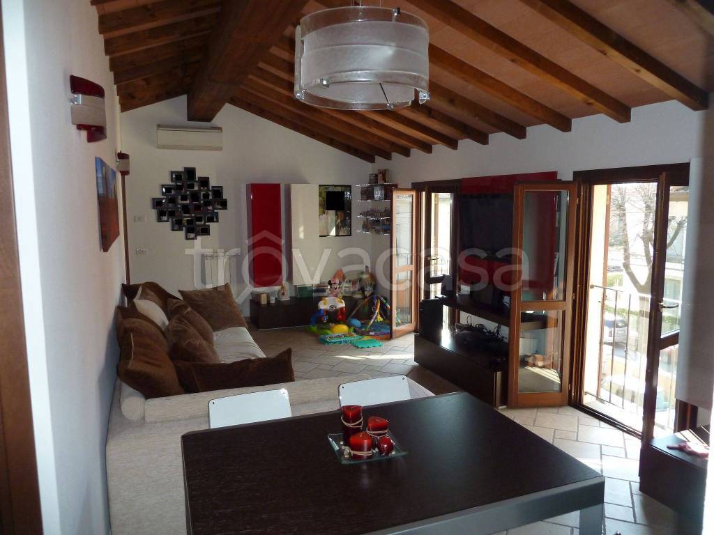 Appartamento in in vendita da privato ad Agliana via San Niccolao, 5