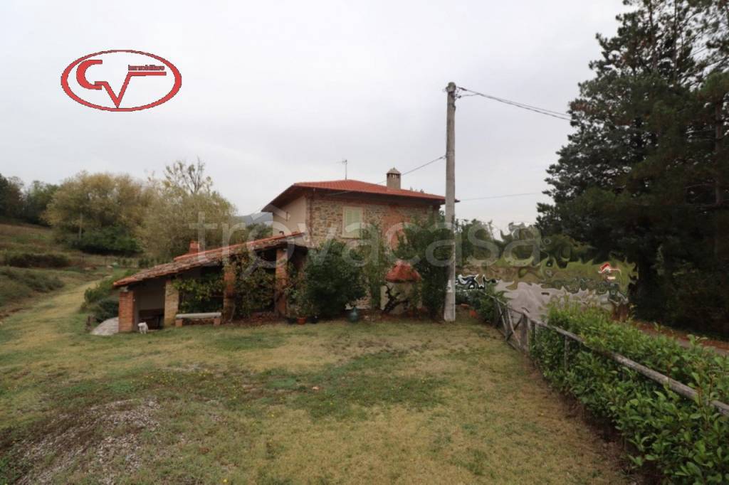 Villa in vendita a Bucine strada Provinciale Val d'Ambra