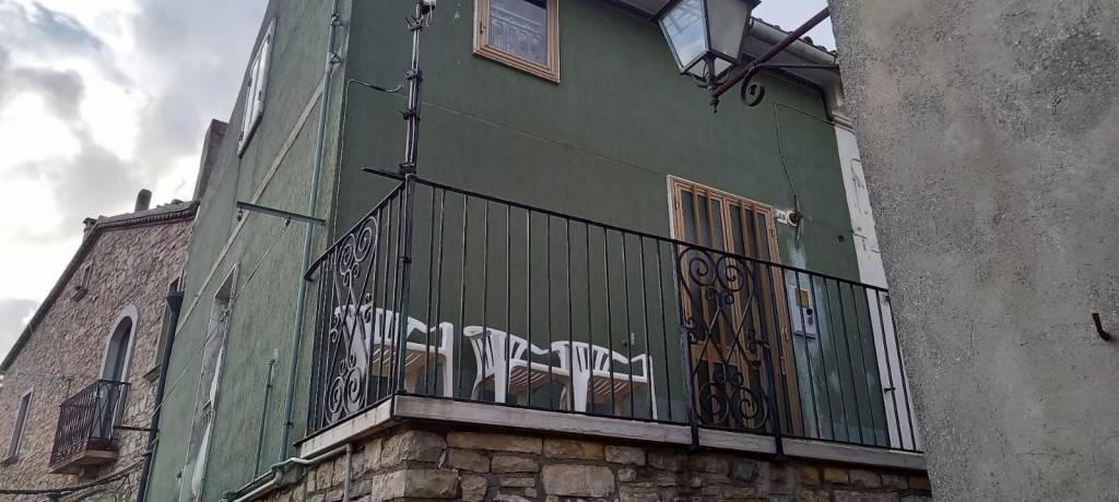 Appartamento in in vendita da privato a Forenza vico delle Alpi, 32