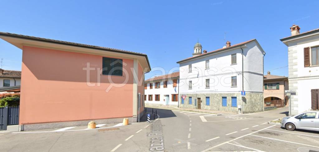 Appartamento all'asta a Tavazzano con Villavesco piazza Risorgimento