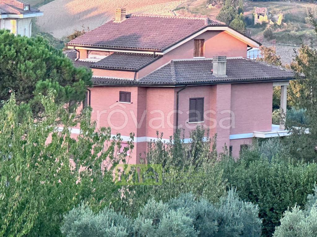 Villa in vendita a Falerone via Della Pace