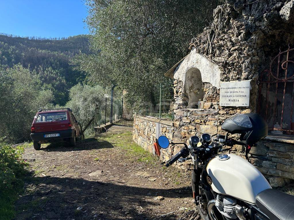 Casale in vendita a Taggia sp548