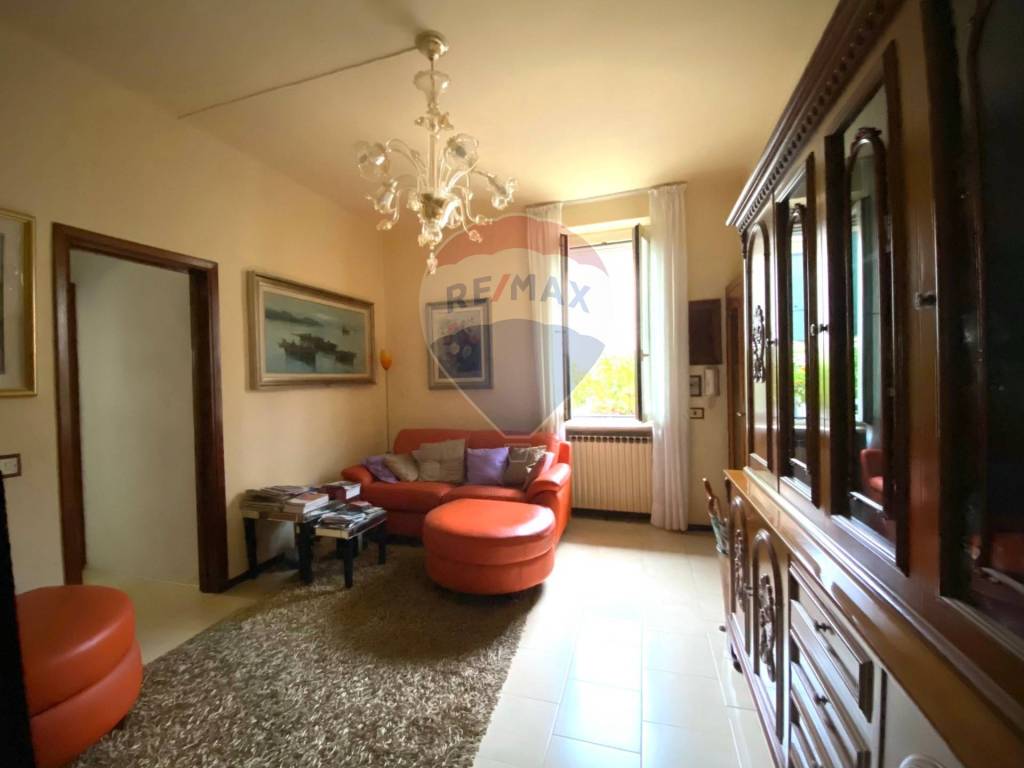 Appartamento in vendita a Pavia via Monti, 19