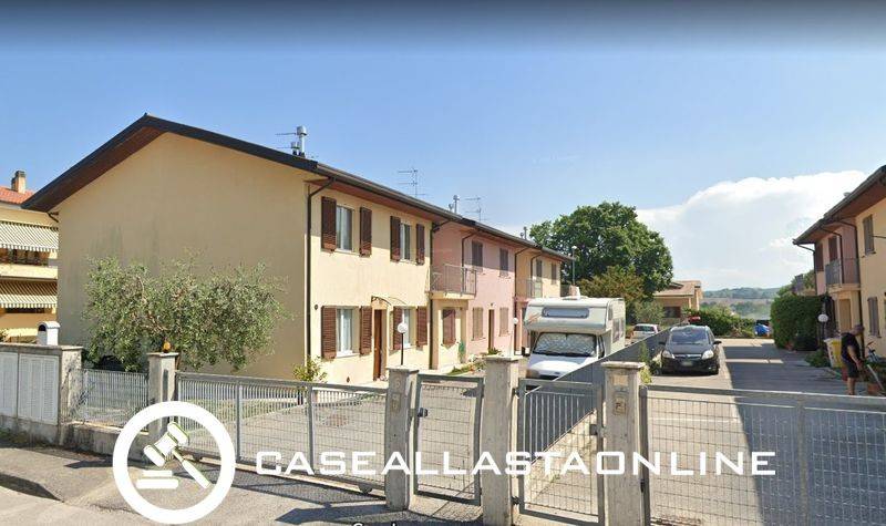 Villa Bifamiliare all'asta a Osimo via Monte Catria, 6