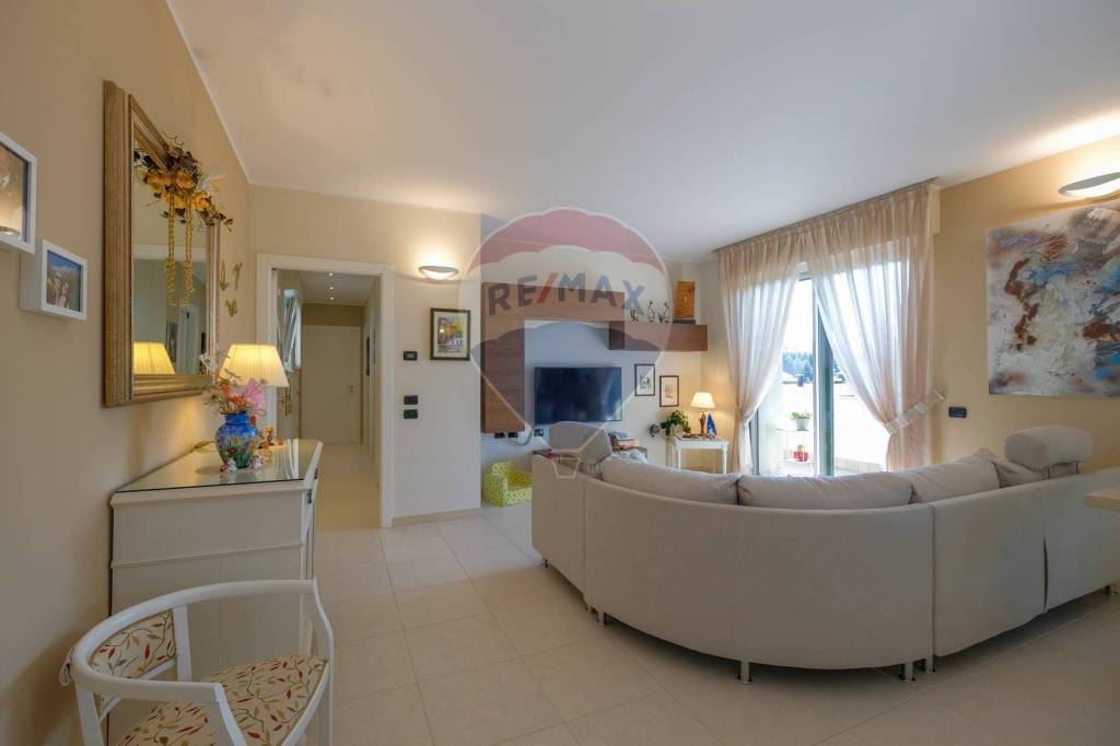 Appartamento in vendita ad Alzano Lombardo