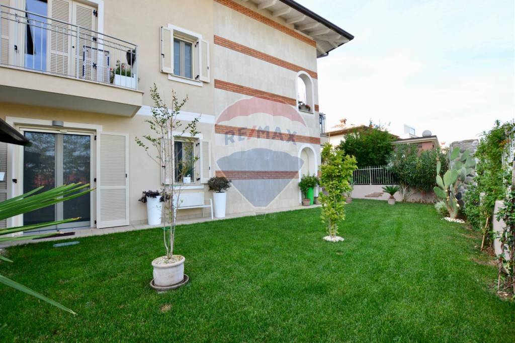 Appartamento in vendita a Peschiera del Garda