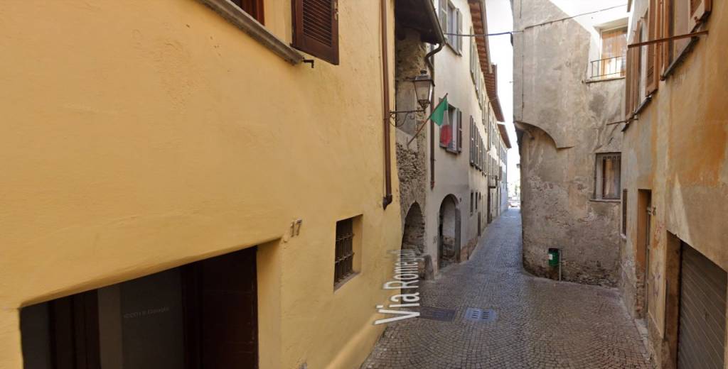 Appartamento all'asta a Sondrio via Romegialli