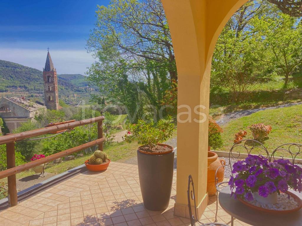 Villa in vendita a Finale Ligure via per Gorra