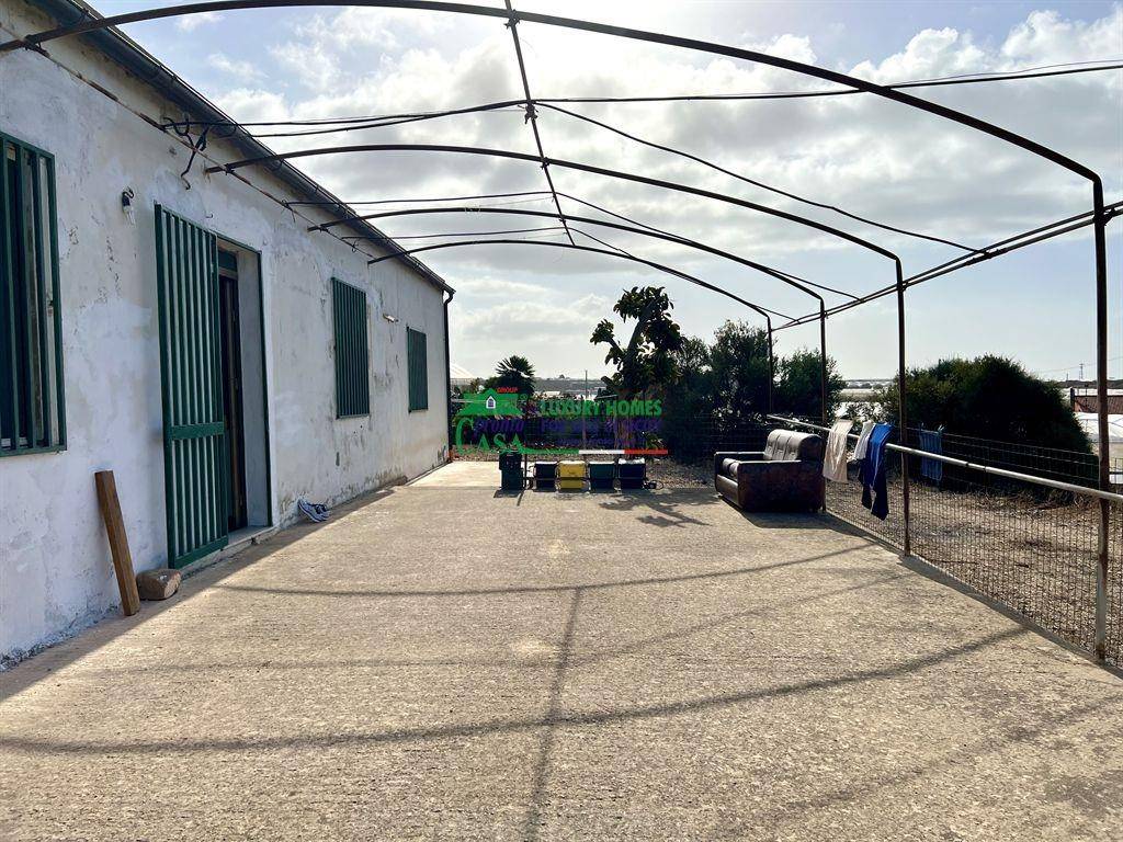 Casa Indipendente in vendita a Santa Croce Camerina contrada cannitello