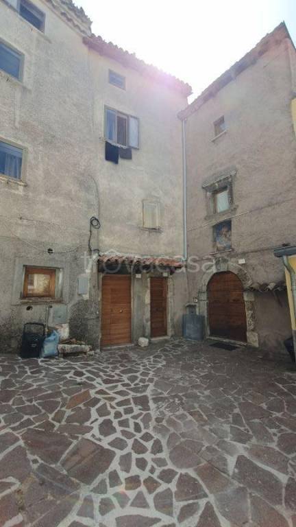 Appartamento in vendita a Ovindoli via Monumento dell'Alpino