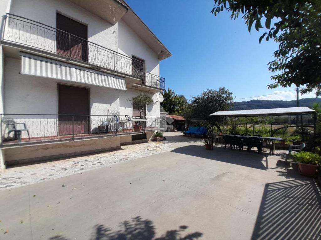 Appartamento in vendita a San Leucio del Sannio via Casale Maccabei, 92