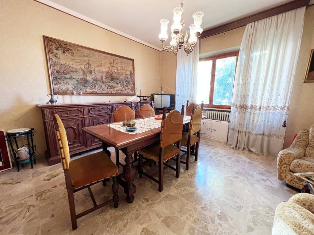 Appartamento in vendita a Città di Castello via Francesco Tifernate, 52