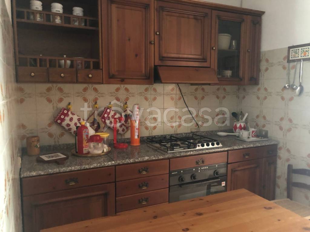 Villa in vendita a Fiastra via San Lorenzo Al Lago