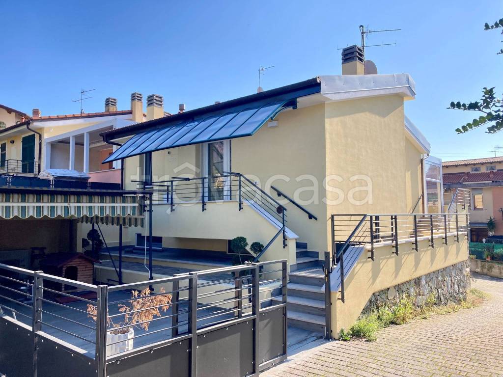 Villa in vendita a Boissano via Polenza