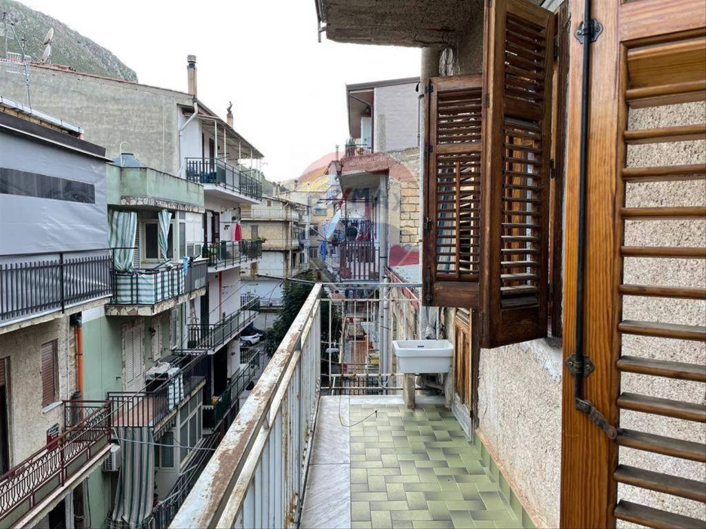 Appartamento in vendita a Belmonte Mezzagno via Salvemini