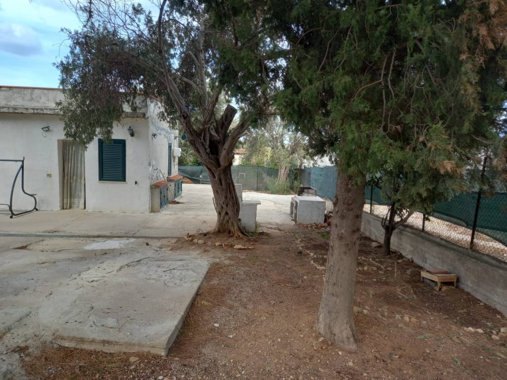 Villa in vendita a Carini via Archimede, 38