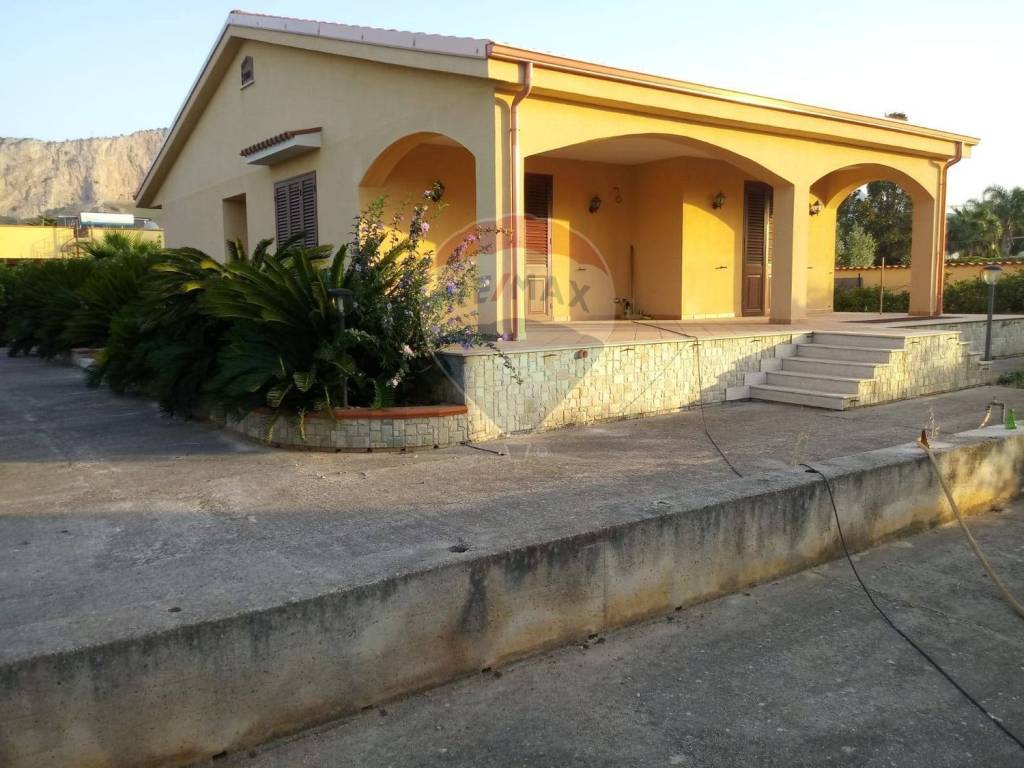 Villa in vendita a Carini via Magellano s.n.c