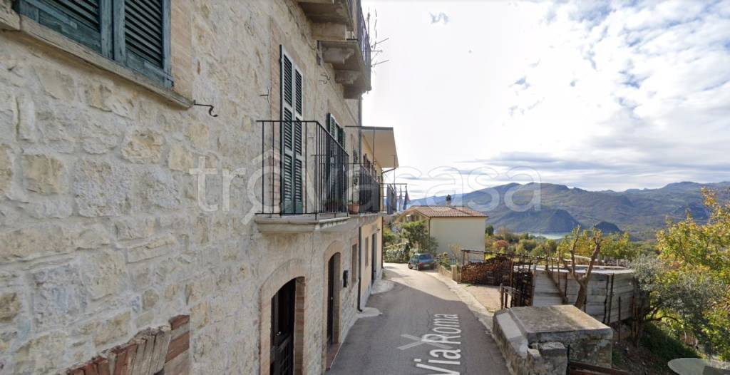 Appartamento all'asta a Bomba via Roma