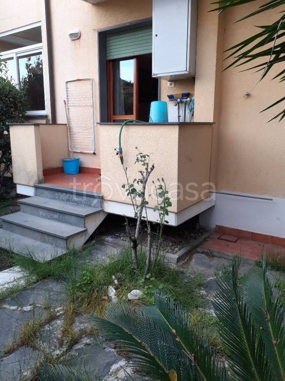 Appartamento in vendita a Massa via San Giuseppe Vecchio
