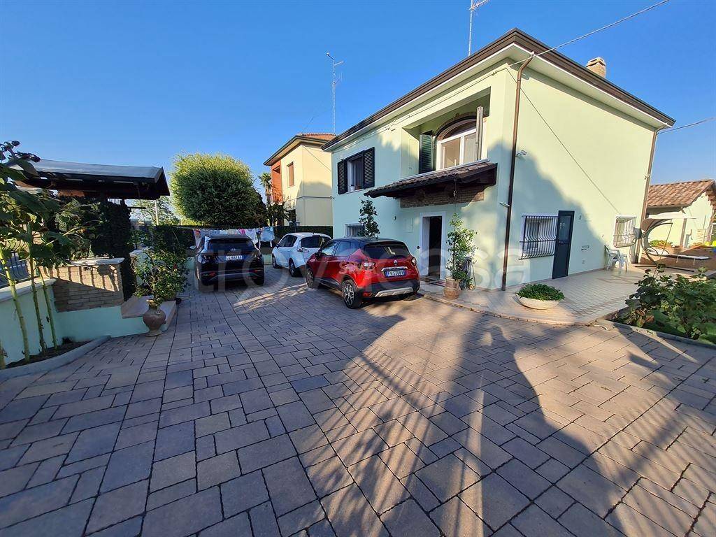 Casa Indipendente in vendita a Ravenna