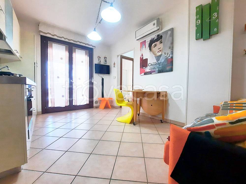 Appartamento in vendita ad Alba Adriatica via Ercole Falò, 7