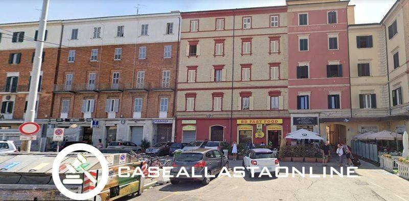 Appartamento all'asta a Jesi via Fratelli Rosselli, 24