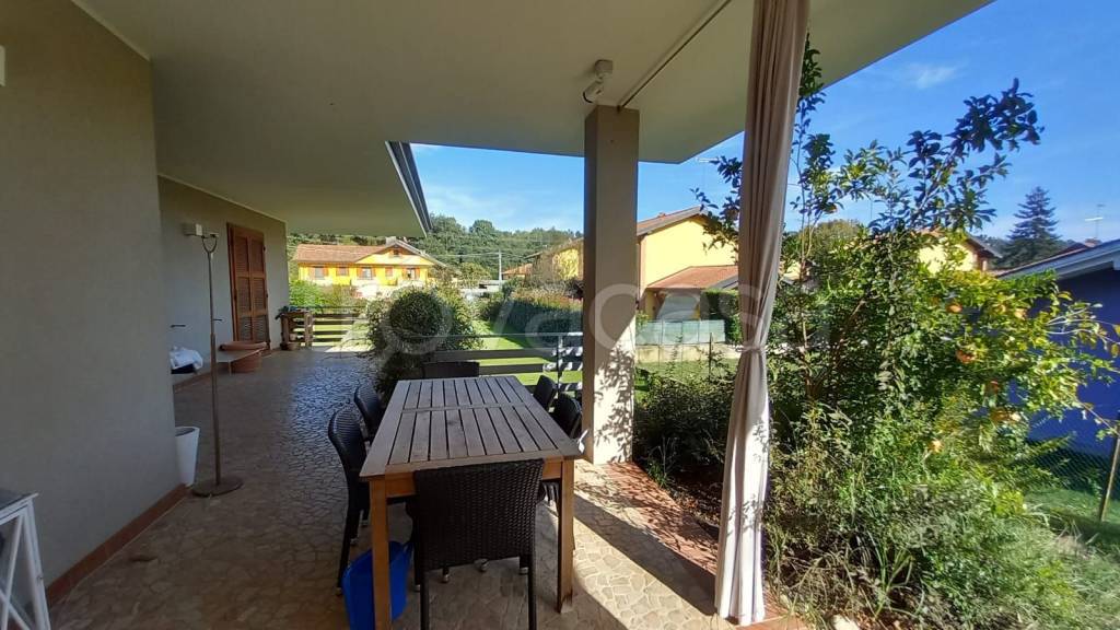 Villa in vendita a Briga Novarese