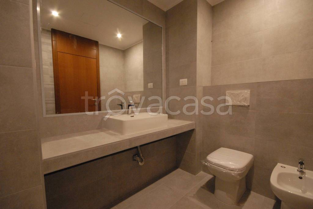 Appartamento in vendita a Basiglio via Cristoforo Colombo