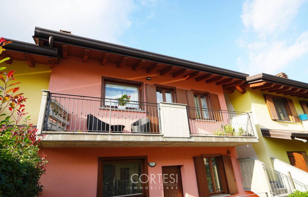 Appartamento in vendita a Berzo San Fermo via dei Chiosetti, 24